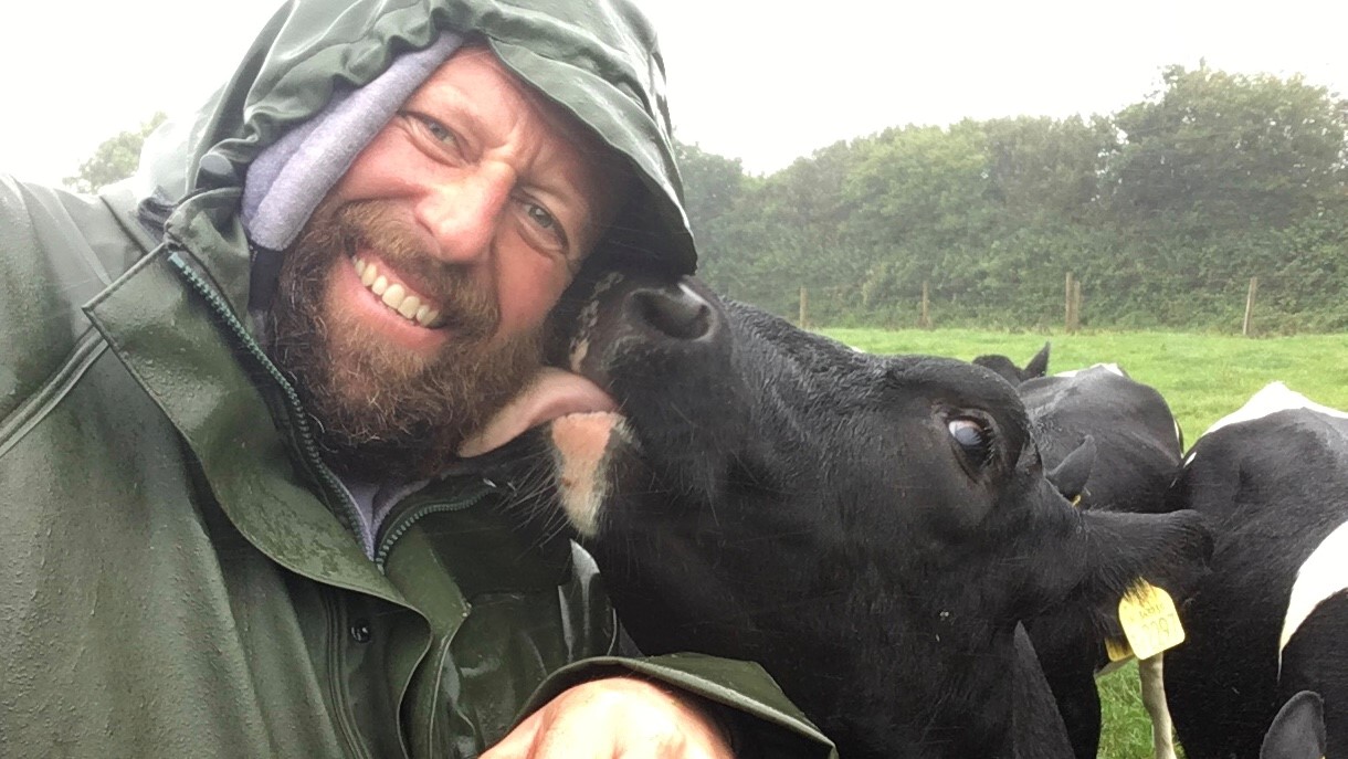 Farmer-owned dairy collective aims to reach carbon net zero by 2050 ...